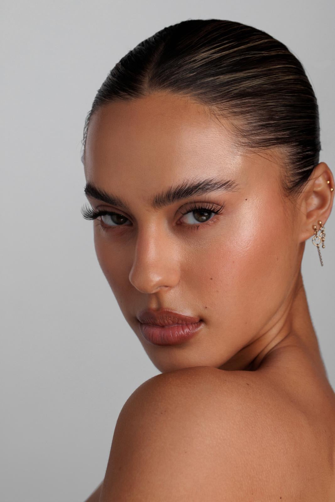 CLUSTER LASHES– Own Beauty Essentials